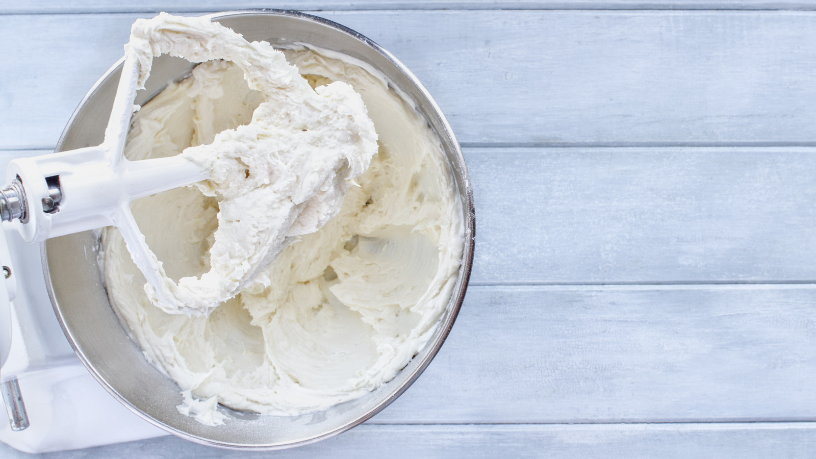 This Hack Will Make Your Store Bought Icing So Much Better