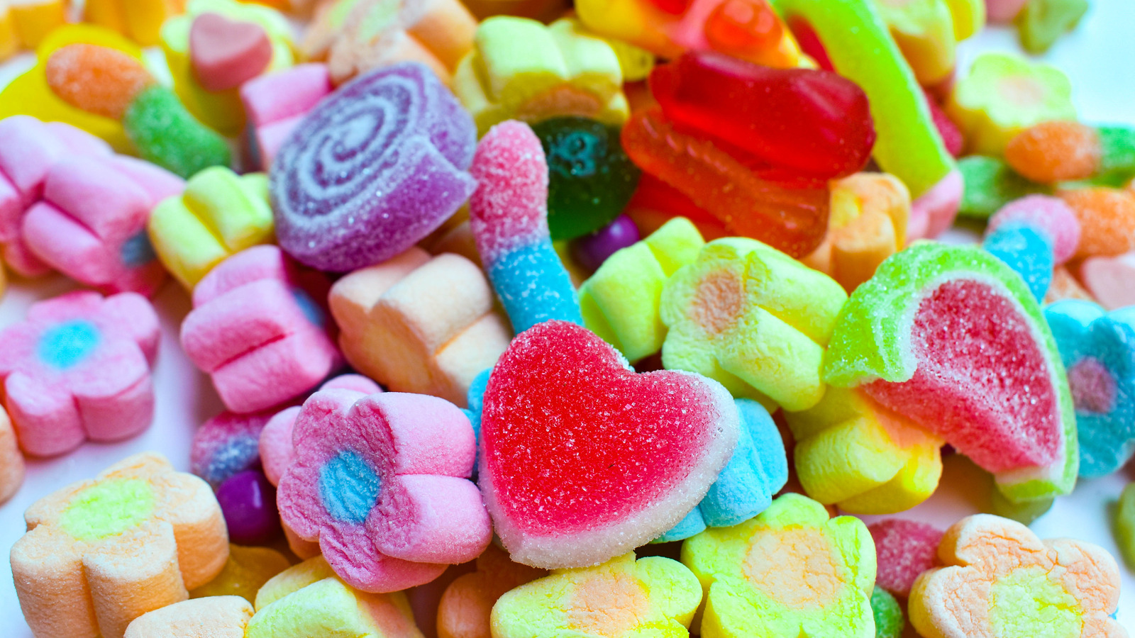 Trader Joe's Fans Are So Excited For Its Valentine's Xs & Os Gummies