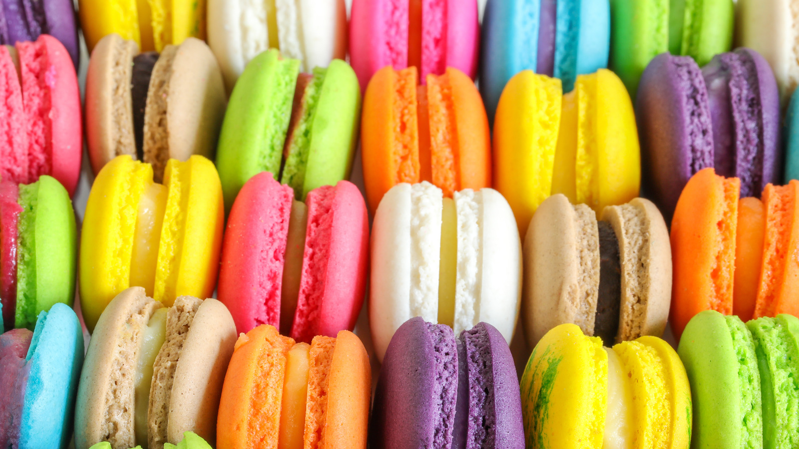 Twitter Can't Stop Talking About This Relatable Macaron Fail