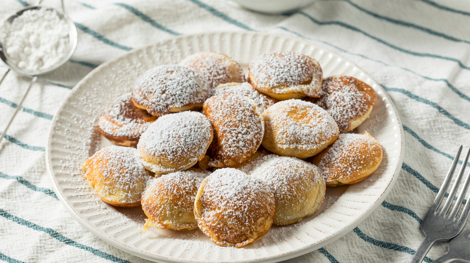 What Are Poffertjes And When Do You Eat Them?