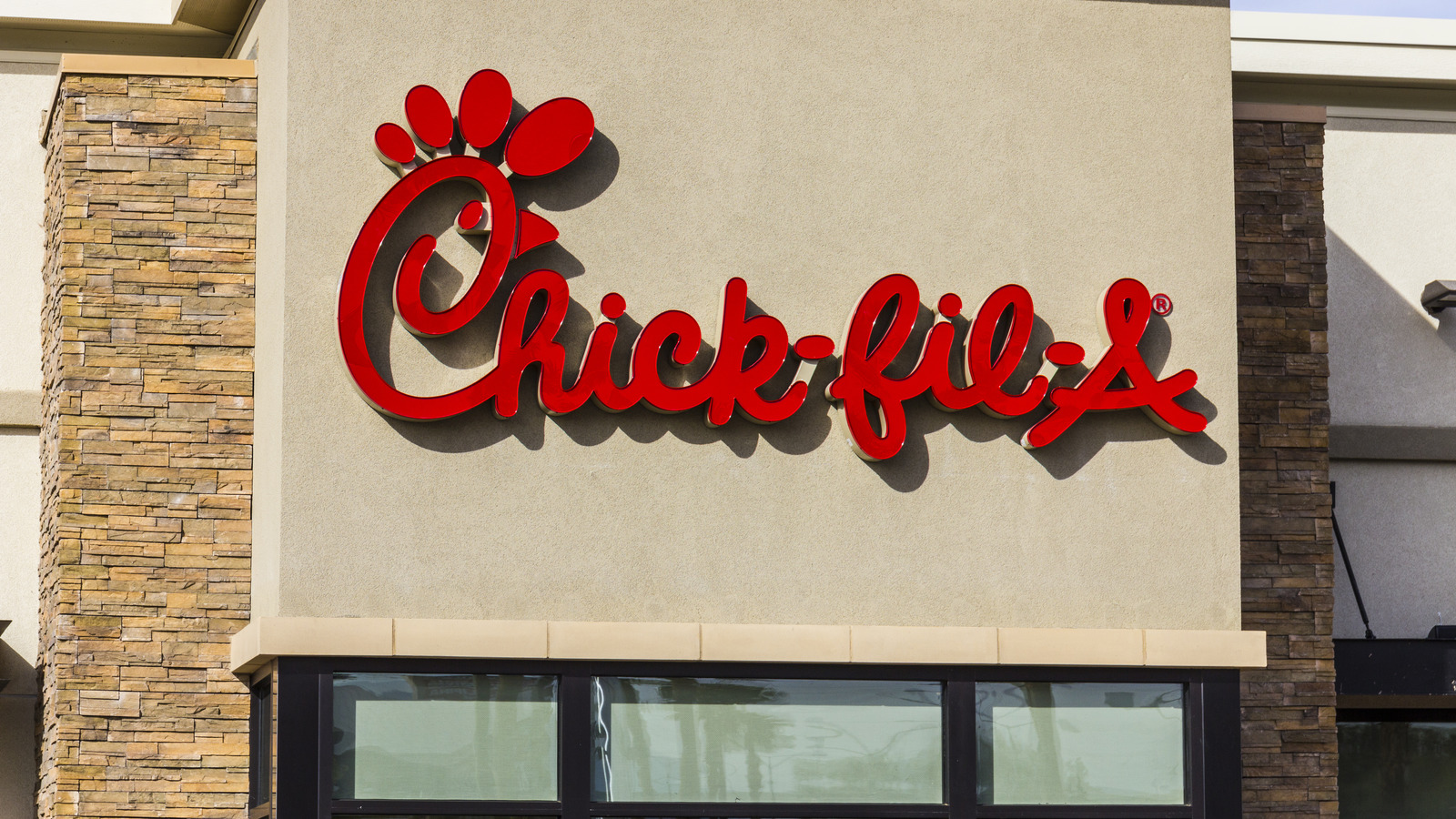 What Chick-Fil-A Employees Really Think About Ads Depicting Them As ...