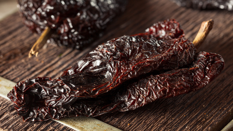What Is A Poblano Pepper And How Spicy Is It?