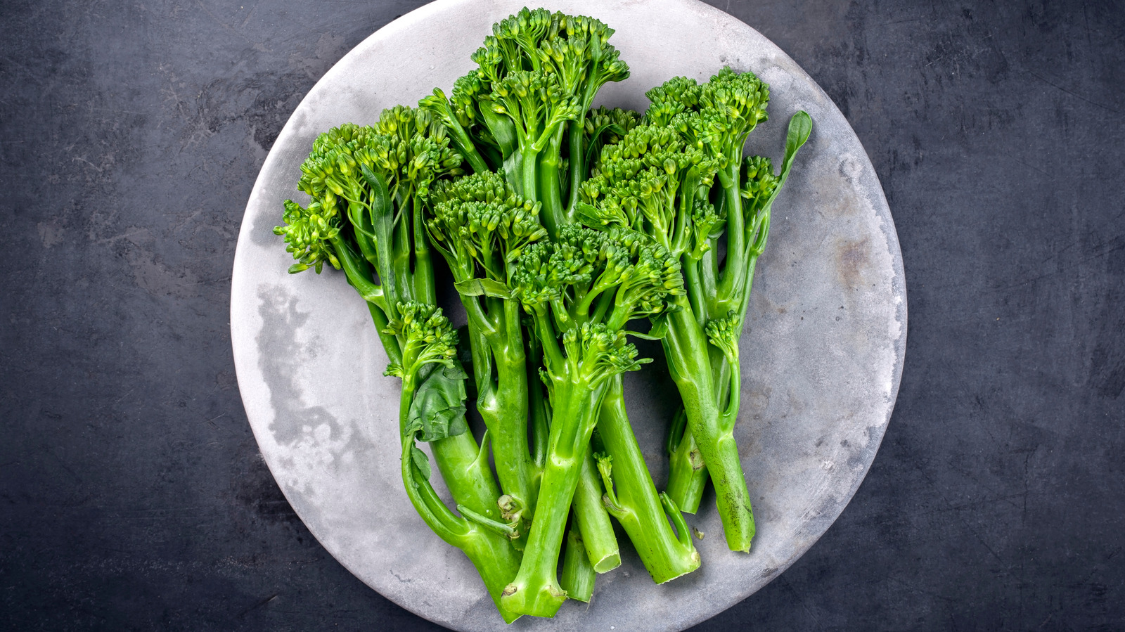 What Is Broccoli Rabe And Can You Eat The Leaves?