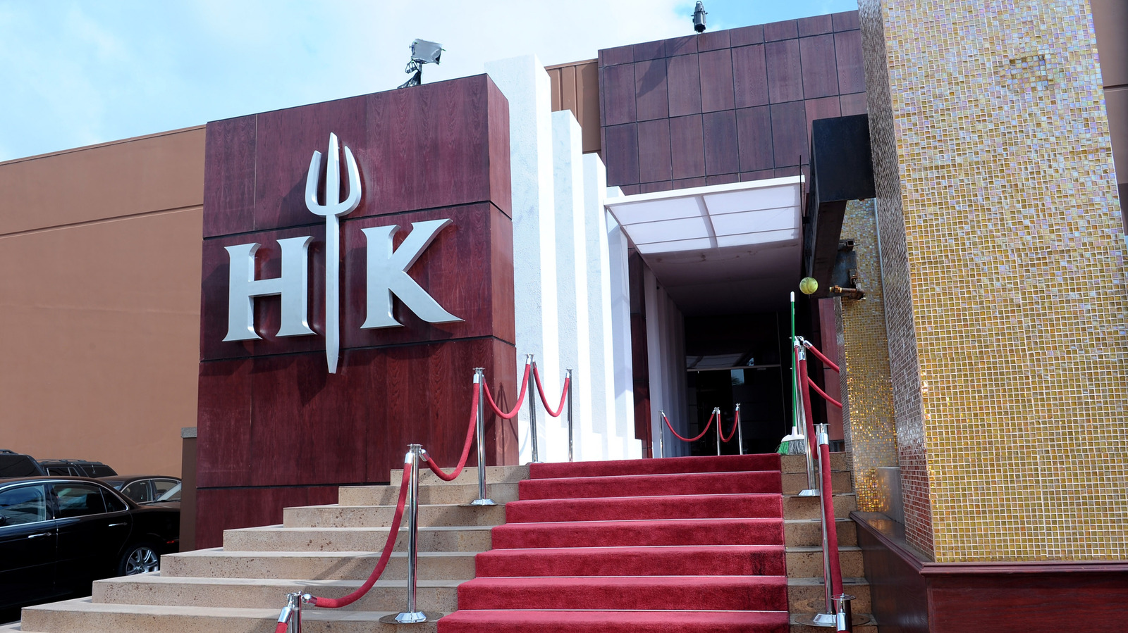 What The Cameras Don't Show You On Hell's Kitchen