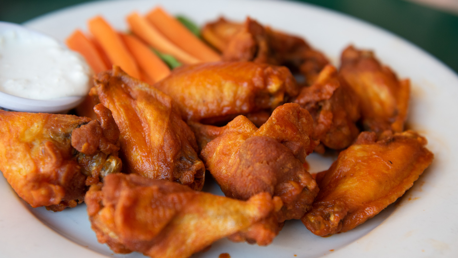 Your Favorite Drink Powder Is The Secret Ingredient For Tangier Chicken ...