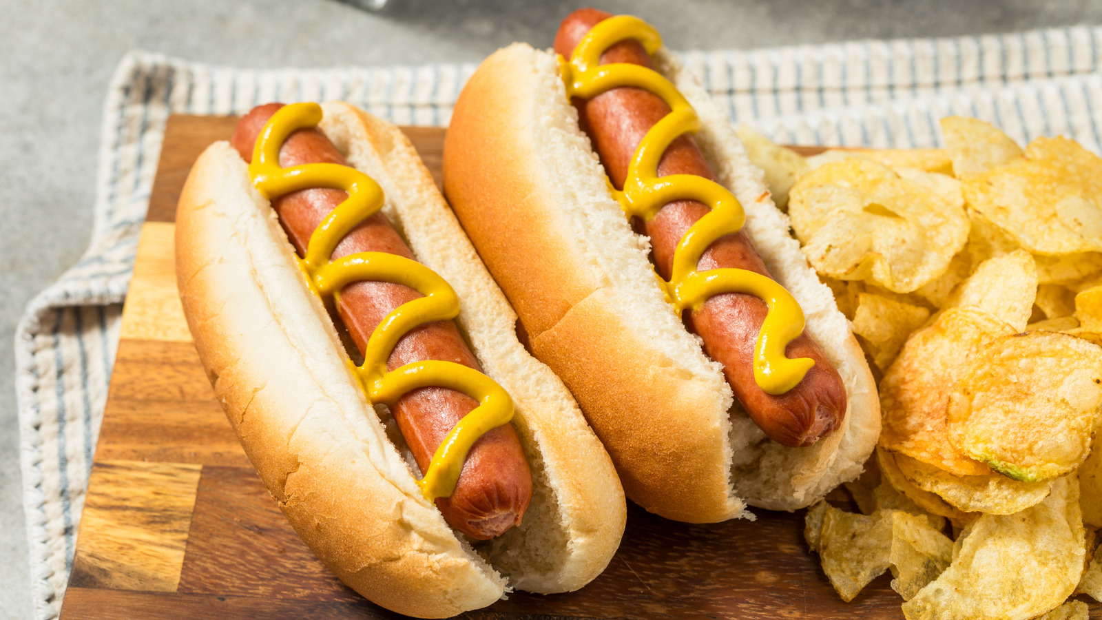 You've Been Boiling Hot Dogs Wrong This Entire Time