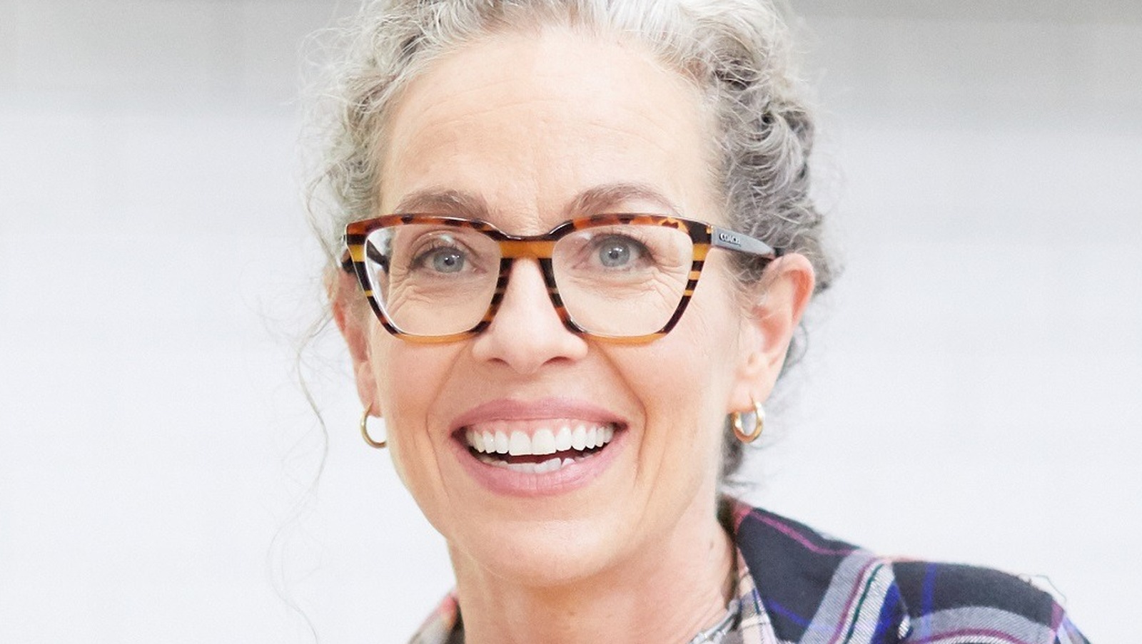 Zoë François Reveals What It Was Really Like Working For Andrew Zimmern ...