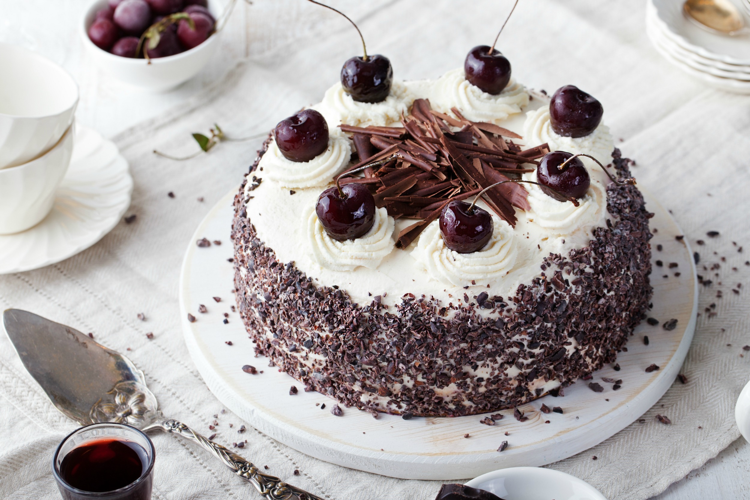 10 Iconic Cakes Everyone Should Know How To Make