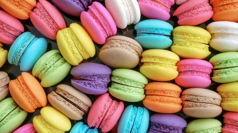 The Difference Between Macarons And Macaroons